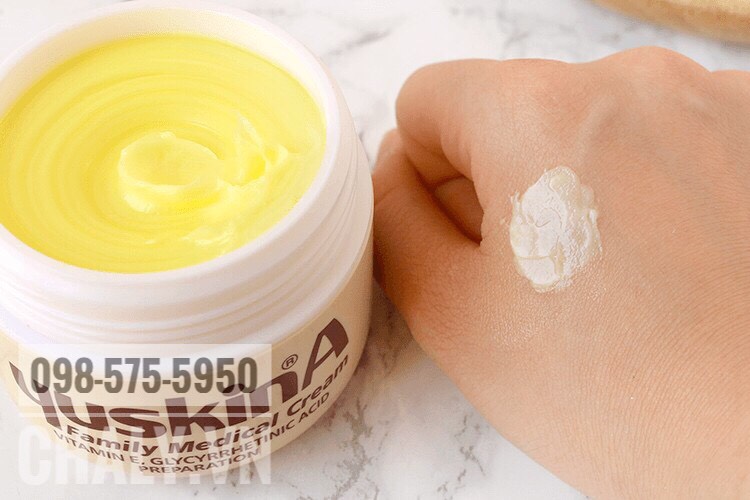 Review kem dưỡng ẩm YuskinA Family Medical Cream | Shop Nhật Chaly